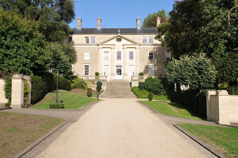 Manoir Anglais, Endroit De Wakehurst Image stock éditorial - Image du ...