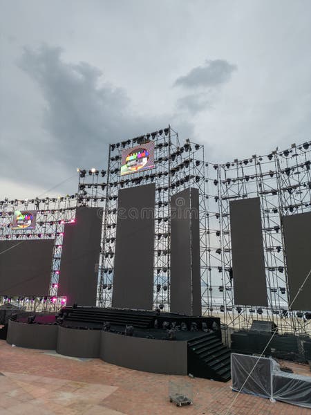 Led Screen Installation and Calibration for Event Stage Setup, Panel ...