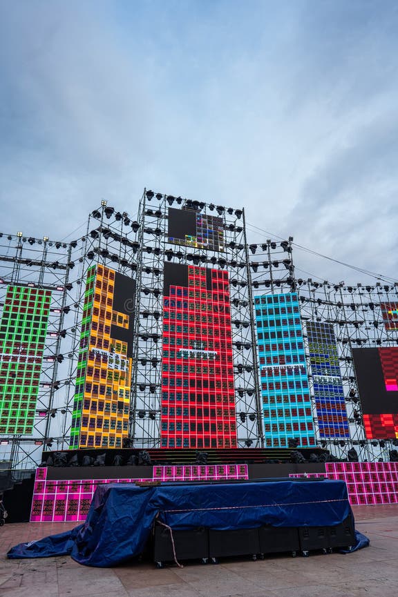 Led Screen Installation and Calibration for Event Stage Setup, Panel ...