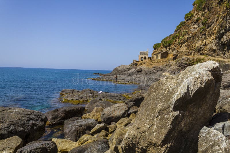 Beach and ledge stock photo. Image of landscape, algae - 27734060