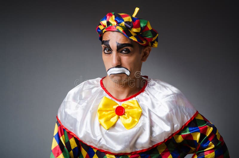Ledsen clown mot arkivfoto. Bild av cirkus, vuxen, födelsedag - 33222356