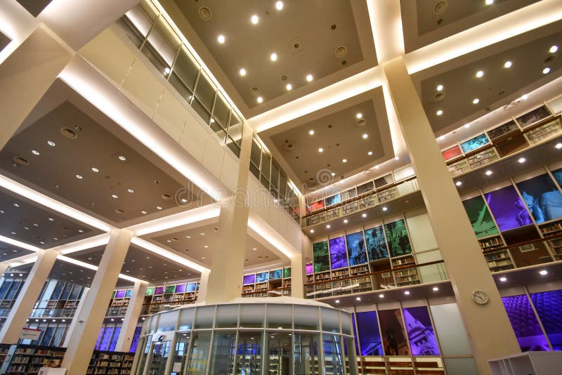 Lee Kong Chian Reference Library Stock Photo - Image of education ...