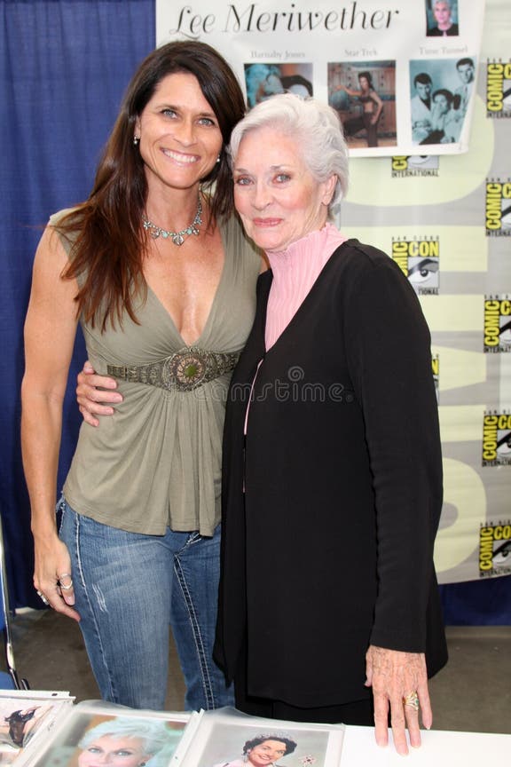Lee Meriwether editorial photo. Image of comic, center - 23927976