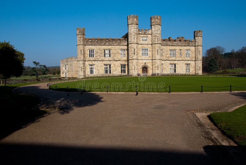 Leeds Castle Gatehouse stock photo. Image of historical - 23194012