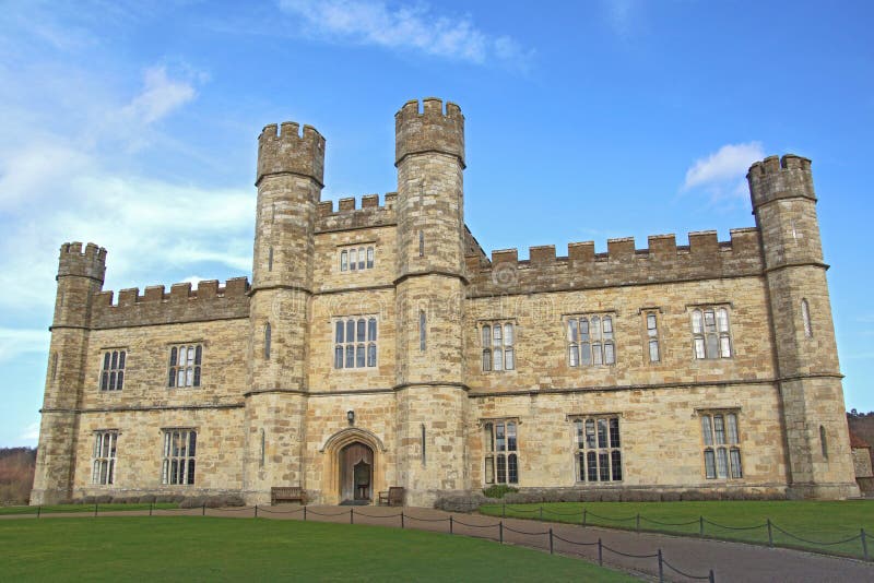 Leeds Castle stock photo. Image of arch, leeds, towers - 37559158