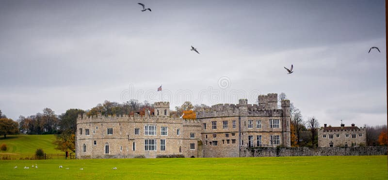 Landscape View of Leeds Castle in Kent, England Stock Photo - Image of ...