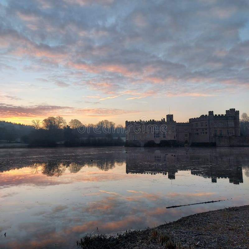 Leeds Castle at Sunrise in Spring. Stock Photo - Image of winter, leeds ...