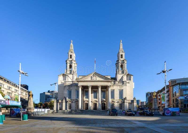 Leeds Civic Hall editorial stock photo. Image of urban - 61374388