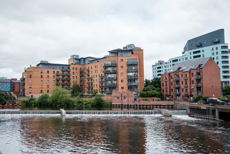 Leeds England: Leeds Dam on River Aire Editorial Stock Image - Image of ...
