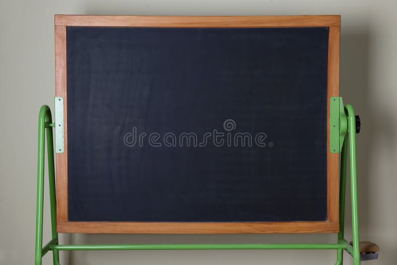 Leeg bord stock foto. Image of kleur, exemplaar, leren - 15418866