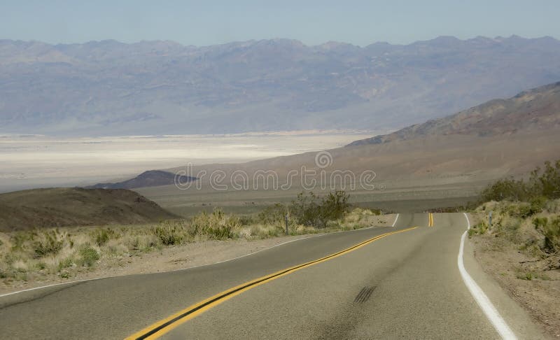 Leeg Landschap stock foto. Image of midden, rots, horizon - 11579036