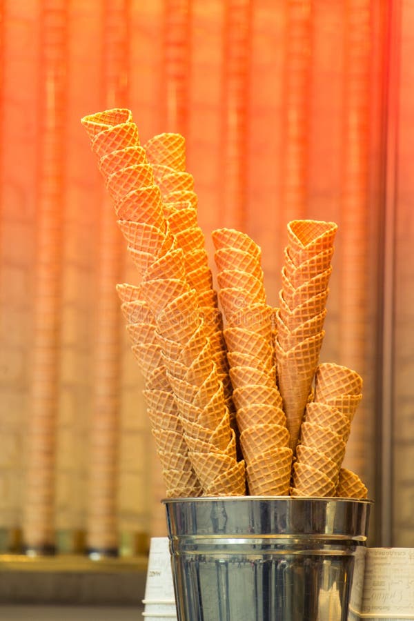 Leere Waffeleis-Cremefarben Mit Aussicht Stockfoto - Bild von frische ...