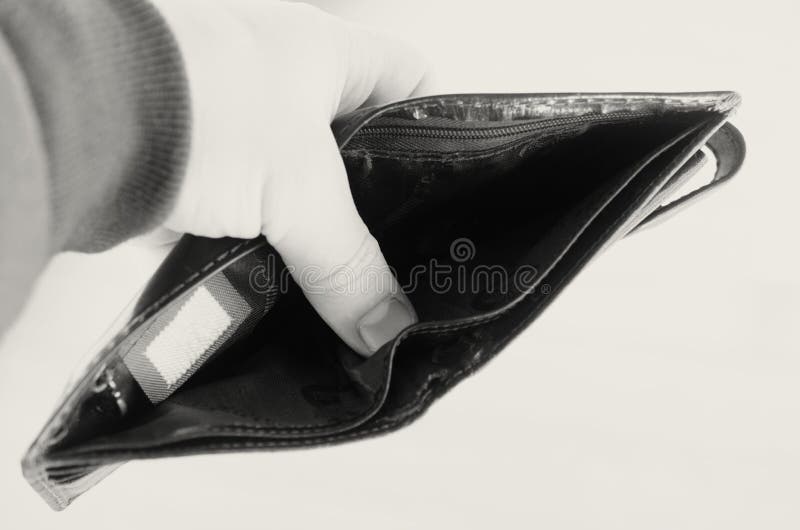 Leerer Geldbeutel In Einer Hand. Stockbild - Bild von holding, hand ...