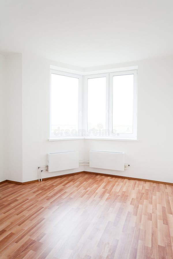 Leerer Raum mit Fenster stockfoto. Bild von platz, innere - 30894738