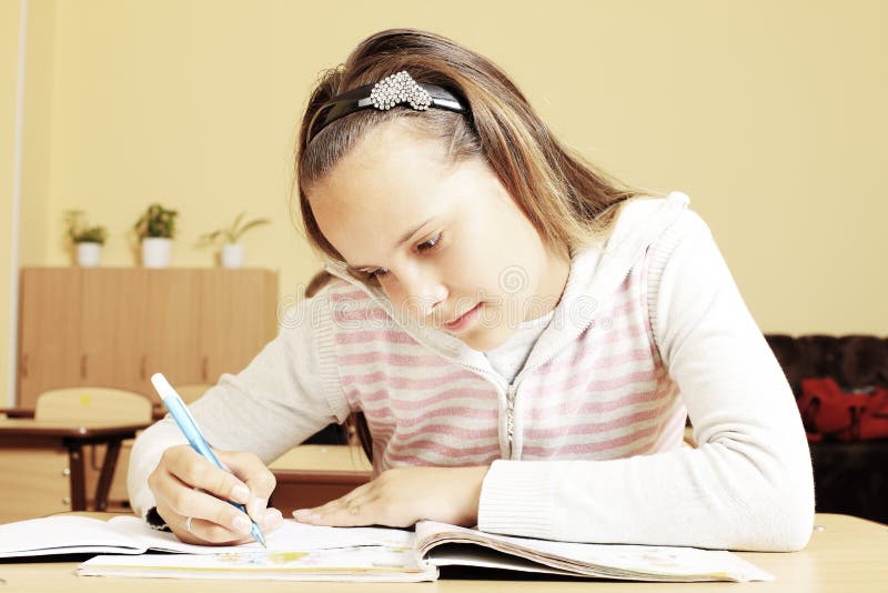 Leerproces stock afbeelding. Image of primair, kinderen - 11085921