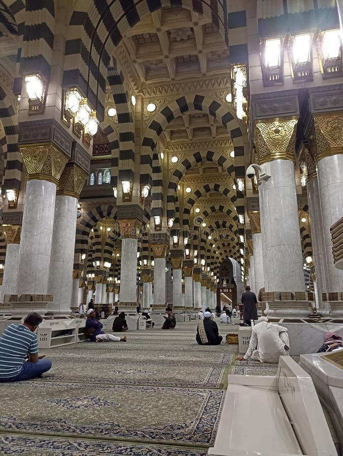 The great mosque nabawi editorial photography. Image of legend - 353902277