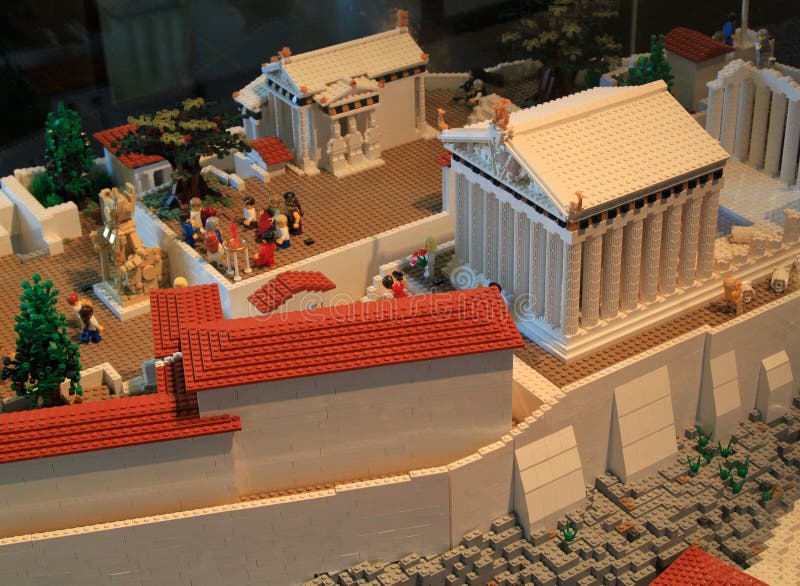 Lego Acropolis redactionele fotografie. Image of recreatie - 75070767