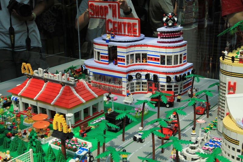 The Lego City, Building Blocks in Multiple Colours 22 April 2011 ...