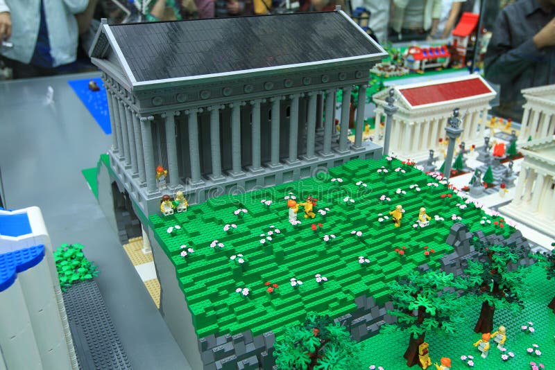 The Lego City, Building Blocks in Multiple Colours 22 April 2011 ...