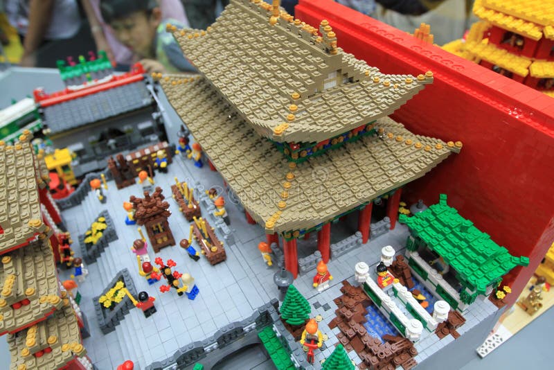 The Lego City, Building Blocks in Multiple Colours 22 April 2011 ...