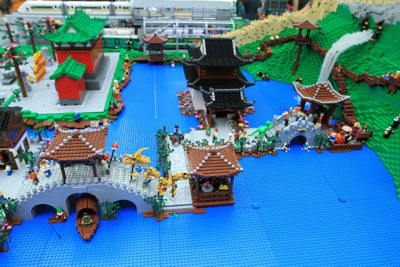 The Lego City, Building Blocks in Multiple Colours 22 April 2011 ...