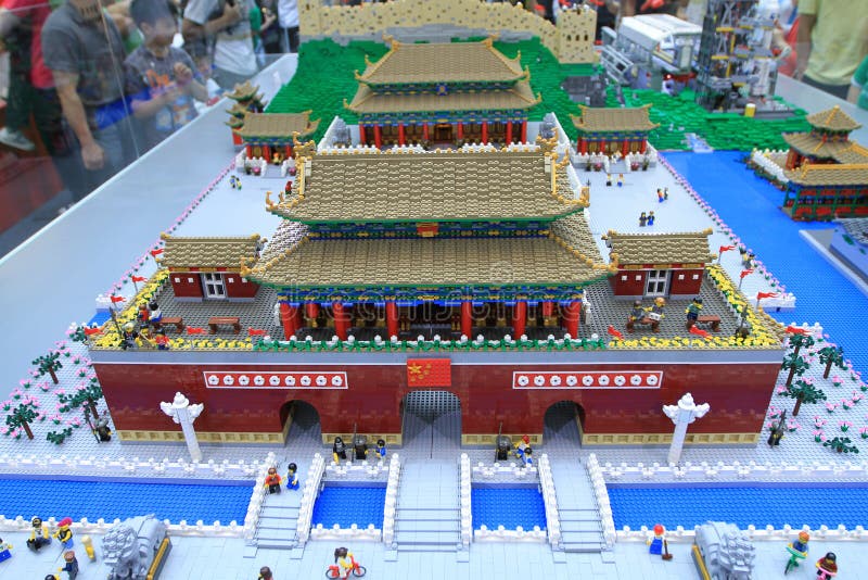 The Lego City, Building Blocks in Multiple Colours 22 April 2011 ...