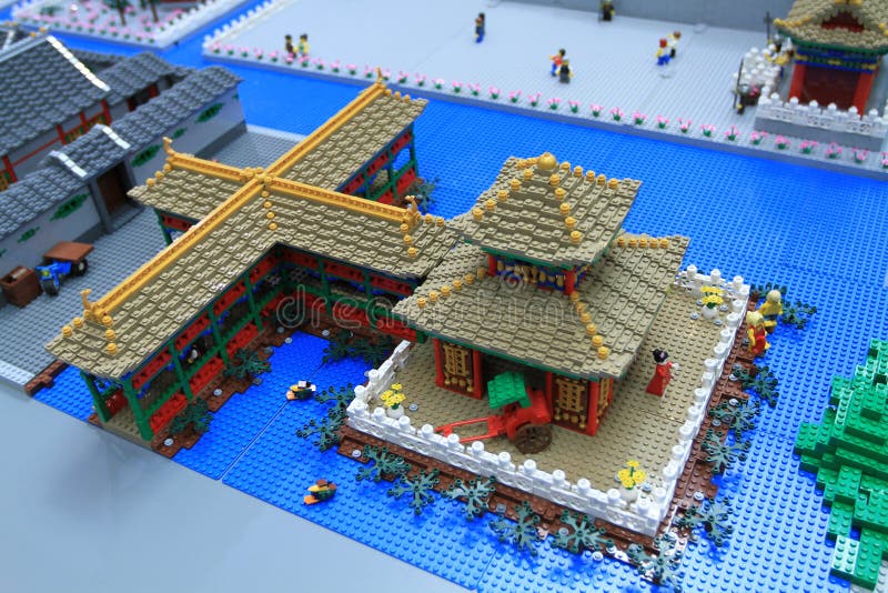 The Lego City, Building Blocks in Multiple Colours 22 April 2011 ...