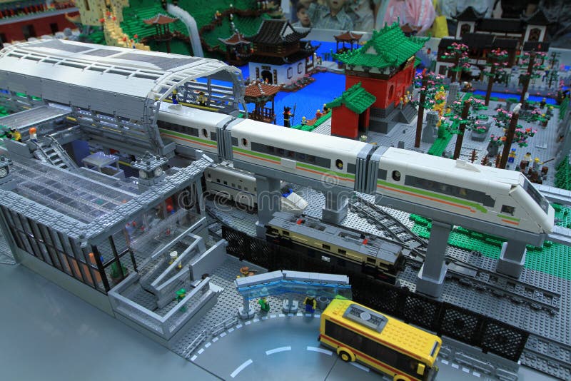 The Lego City, Building Blocks in Multiple Colours 22 April 2011 ...