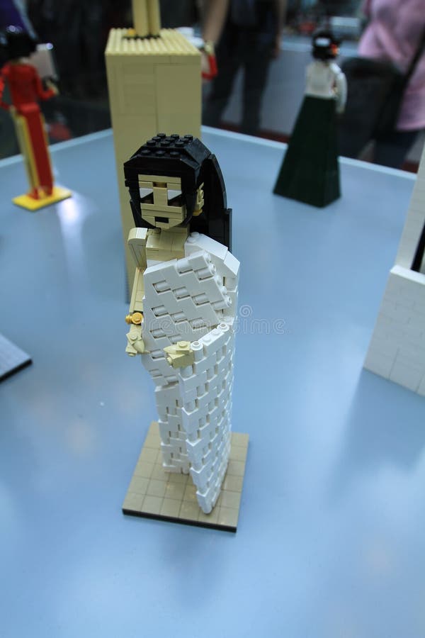 The Lego City, Building Blocks in Multiple Colours 22 April 2011 ...