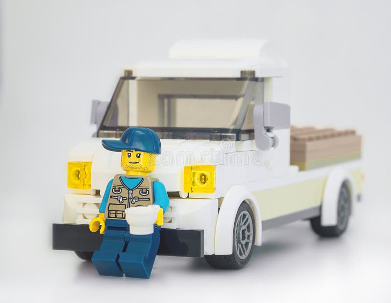 Lego Constructor, City Serie. Truck Driver Coffee Break Editorial Stock ...