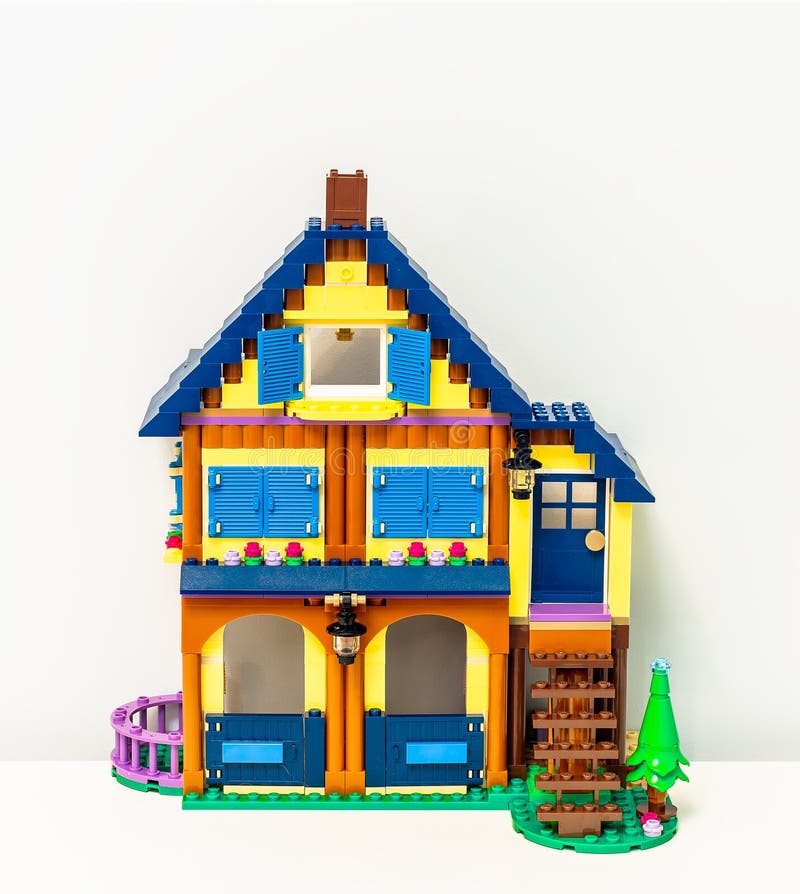 Lego Constructor La Casa Viva Imagen de archivo editorial - Imagen de ...