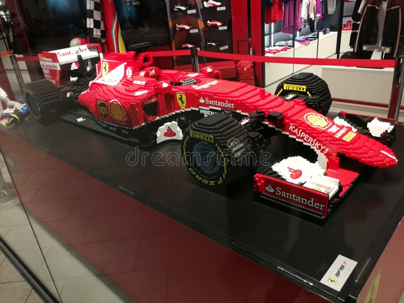 Lego Formula 1 Ferrari fotografia editoriale. Immagine di lego - 135807992
