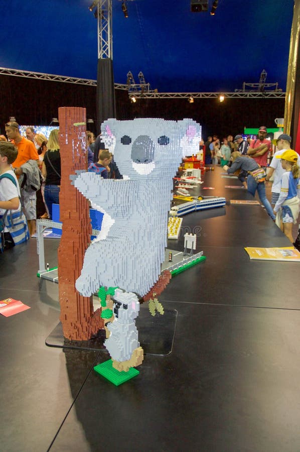 Lego Koala: Experiencia De Brickman En Perth Imagen editorial - Imagen ...