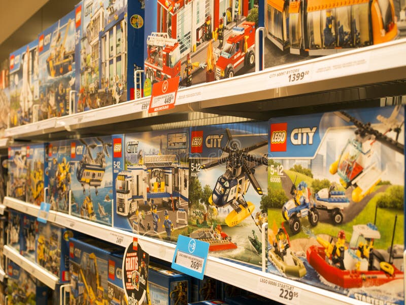 Lego Store, Copenhagen editorial photography. Image of popular - 61884202