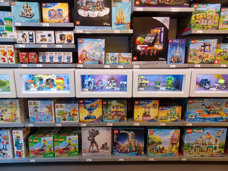 LEGO store inside view editorial image. Image of construction - 353106630