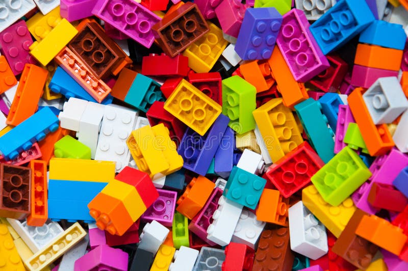 Legoaannemer, Plastic Bouwstenen Stock Foto - Image of ...
