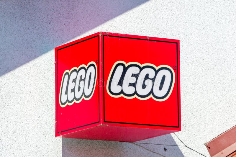 Logo Van Het Merk Lego En Teken Aan Op De Toonaangevende Winkel ...