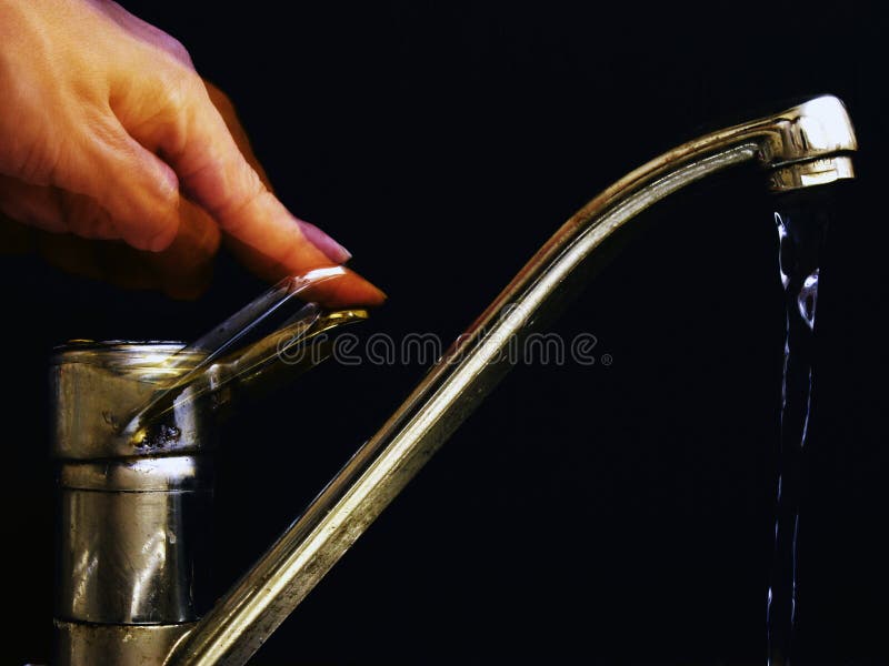 De Klep Van Het Leidingwater Stock Afbeelding - Image of geïsoleerd ...