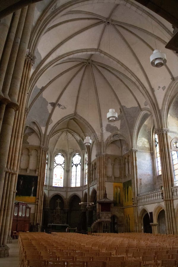 LEIPZIG, GERMANY - AUGUST 18, 2018: the Gothic Interior of the Historic ...