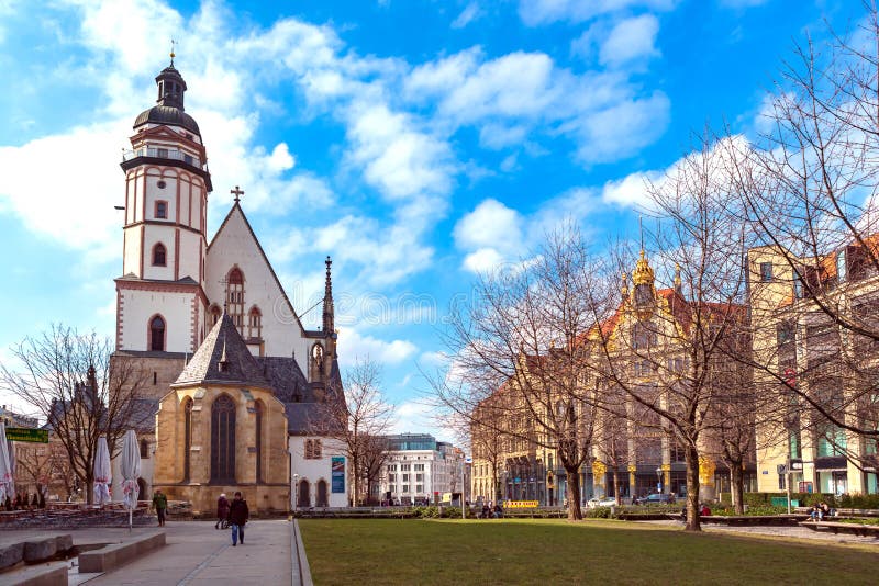 The Thomaskirche of Leipzig Editorial Photo - Image of plants, tourism ...