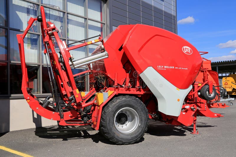 Lely Welger RPC 245 Tornado Baler Wrapper Combination Machine Editorial ...
