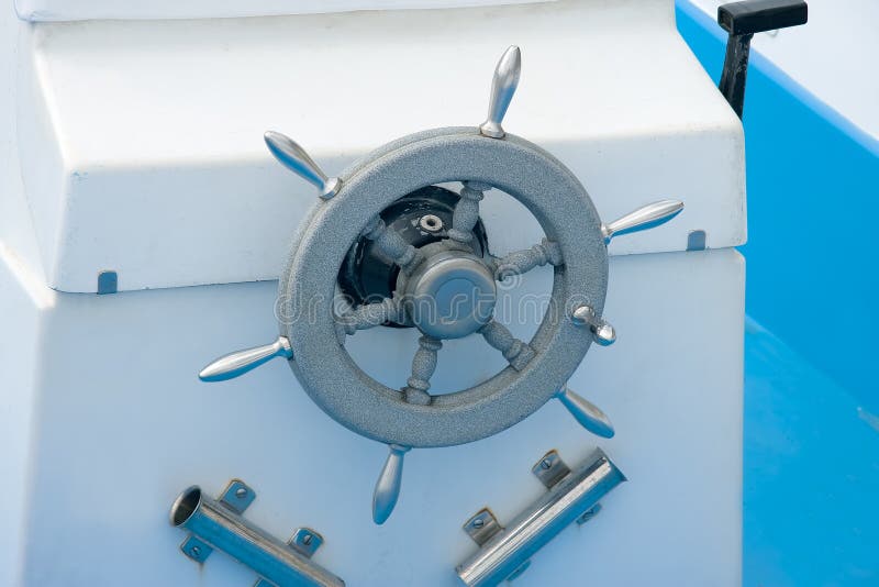 Leme Do Navio Na Porta De Getaria Imagem de Stock - Imagem de pescador ...