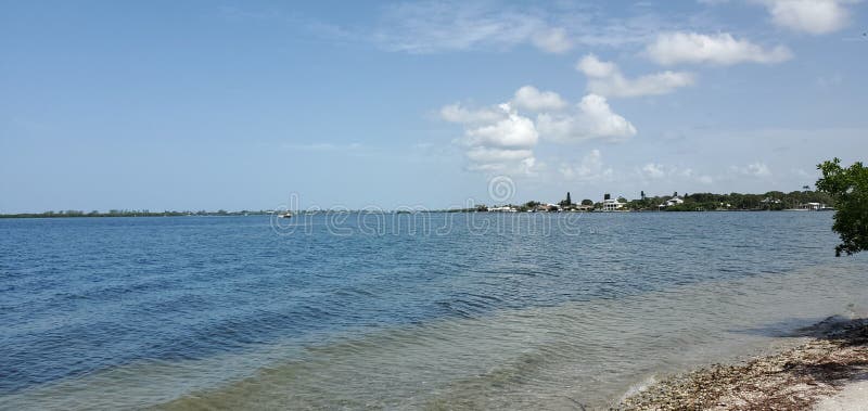 Lemon Bay in Englewood Florida Stock Image - Image of wave, sand: 192465465