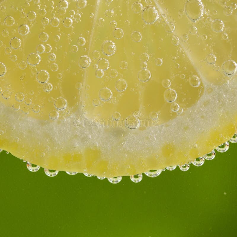 Lemon in the bubbles stock image. Image of cocktail, bubbles - 35373805