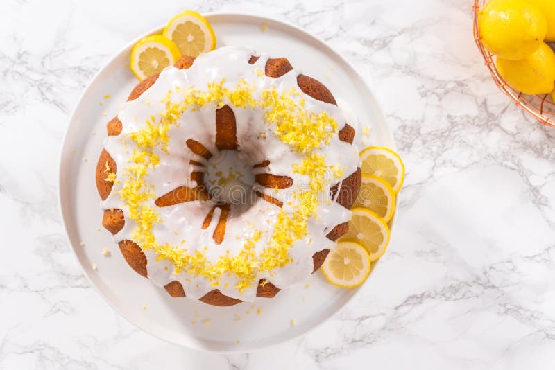 Lemon bundt cake stock image. Image of organic, yellow - 273233149