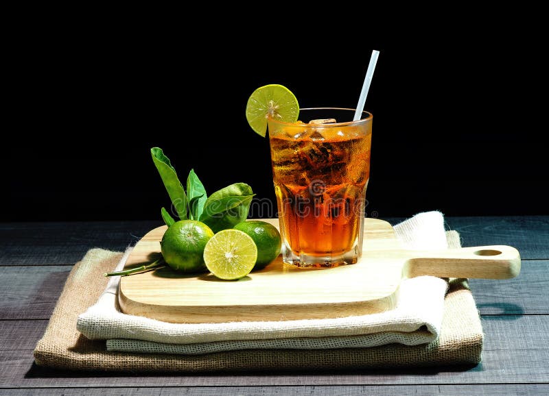 Lemon Iced Tea on Wood Table Stock Image - Image of iced, closeup: 92598003