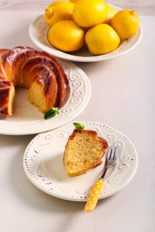 Lemon Ring Cake with Glaze, Served Stock Image - Image of pastry ...