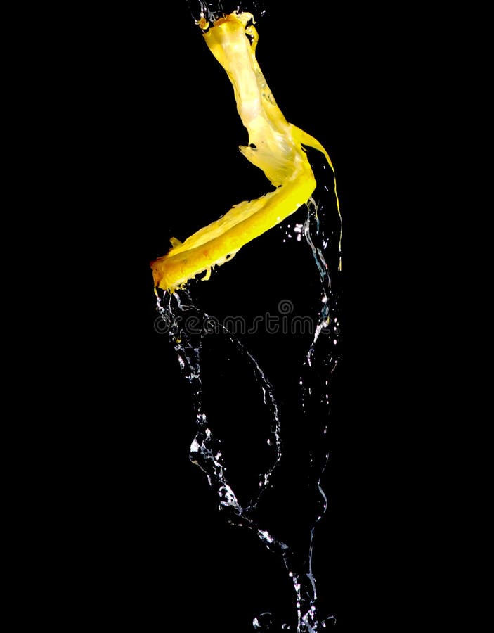Lemon Slice in Flowing Water Stock Photo - Image of drop, bright: 187438746