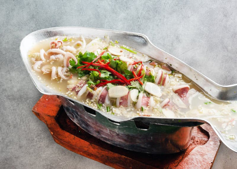 Lemon Steamed Squid, Steamed Whole Squid, Seafood Thai Recipes Stock ...