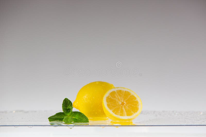 Lemon with water splash stock photo. Image of freshness - 40092128